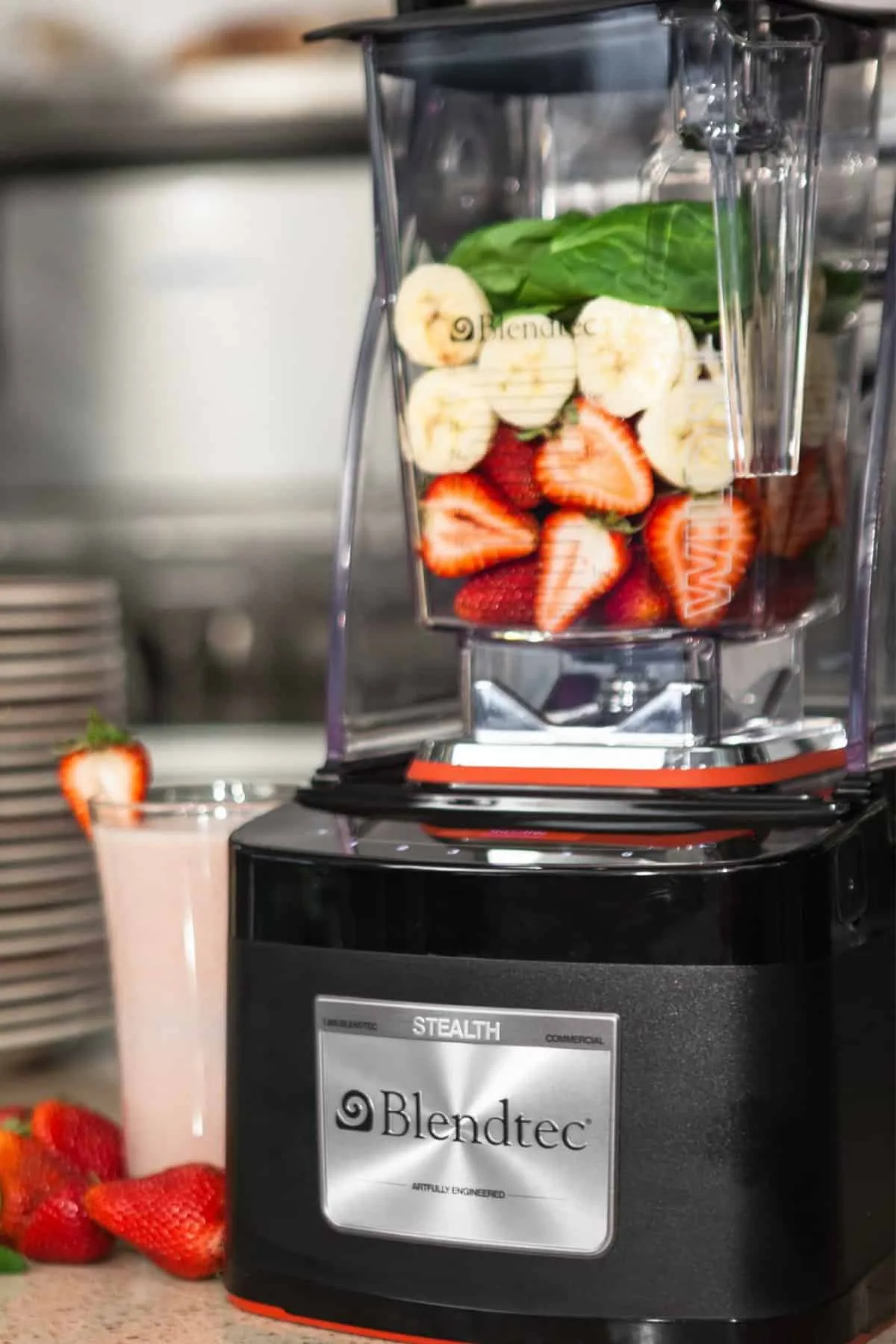 Jamba Juice Loves Blendtec Stealth Blenders - Make Drinks